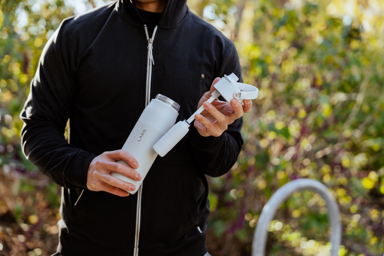 LARQ Bottle PureVis 2 680ml Czarny - inteligentna butelka - Sklep iSpot.pl